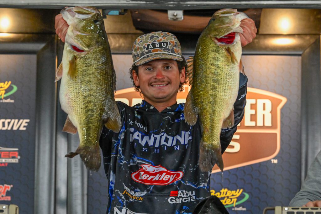 South’s adjustments deliver lead at Bassmaster Open at Sam Rayburn ...
