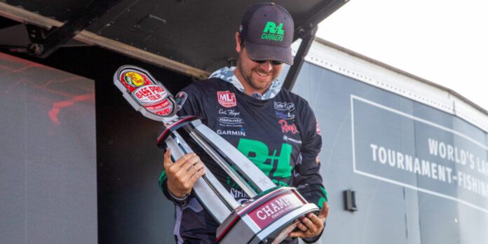 Cole Floyd Earns First Bass Pro Tour Win at Yuengling Light Lager Stage ...